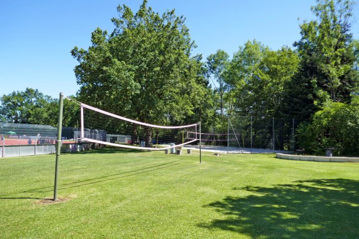Volleyballfeld - Ich spring im Dreieck