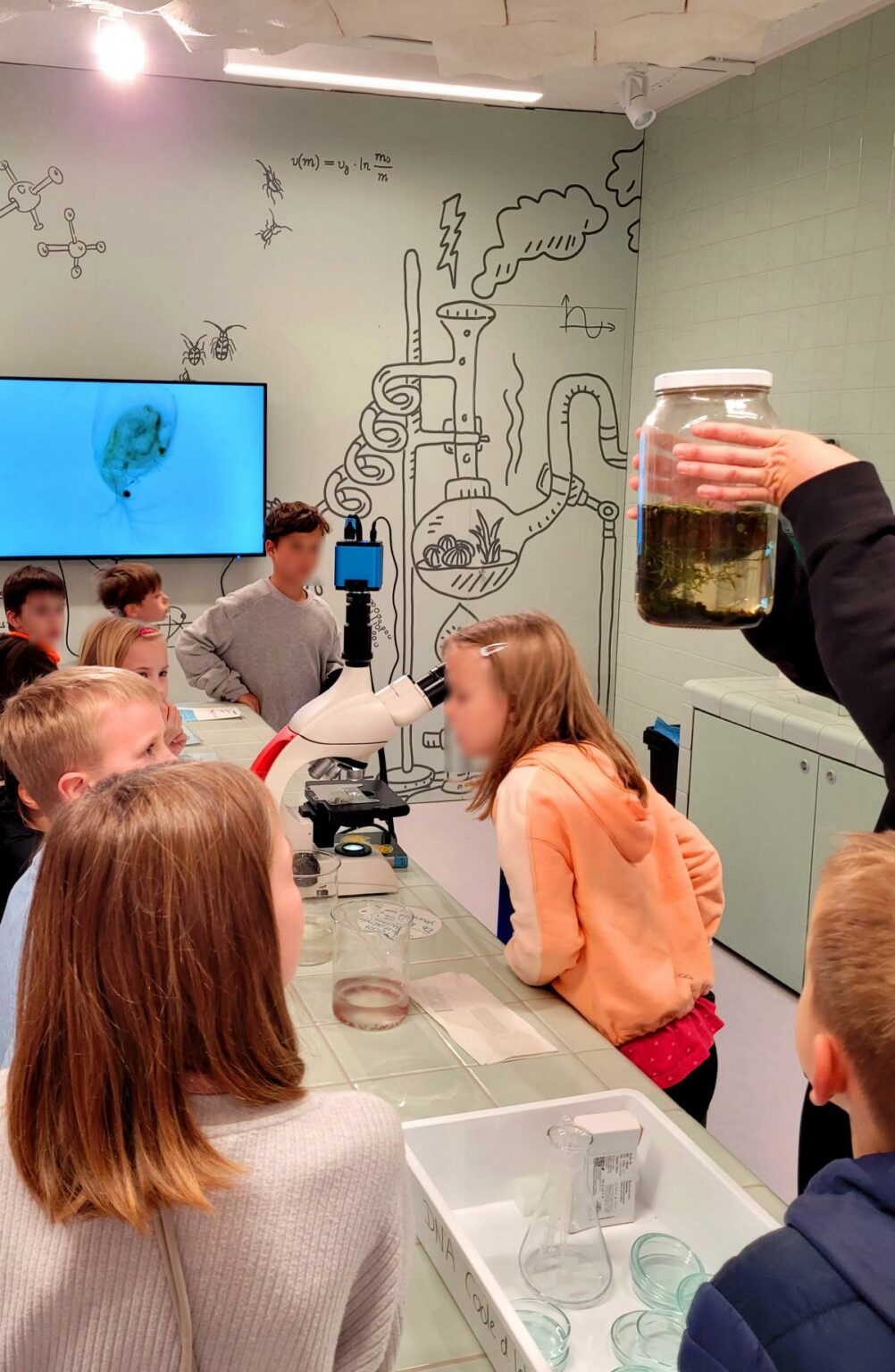 Das kostenlose "Biotopia Lab" im botanischen Garten München mit Flugsimulator und Science ...